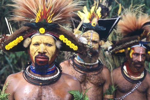 10 Remaining Tribes in Jungle Isolated from the Modern World - EnkiVillage